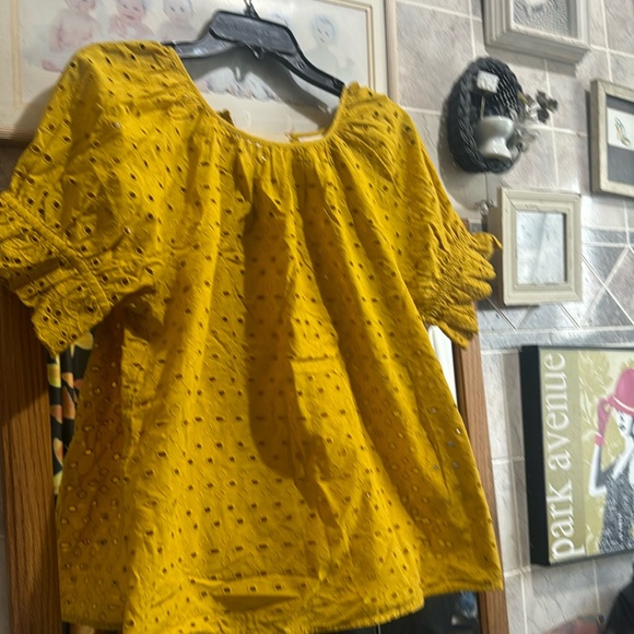 Universal Thread | Tops | Universal Threads Shirt | Poshmark